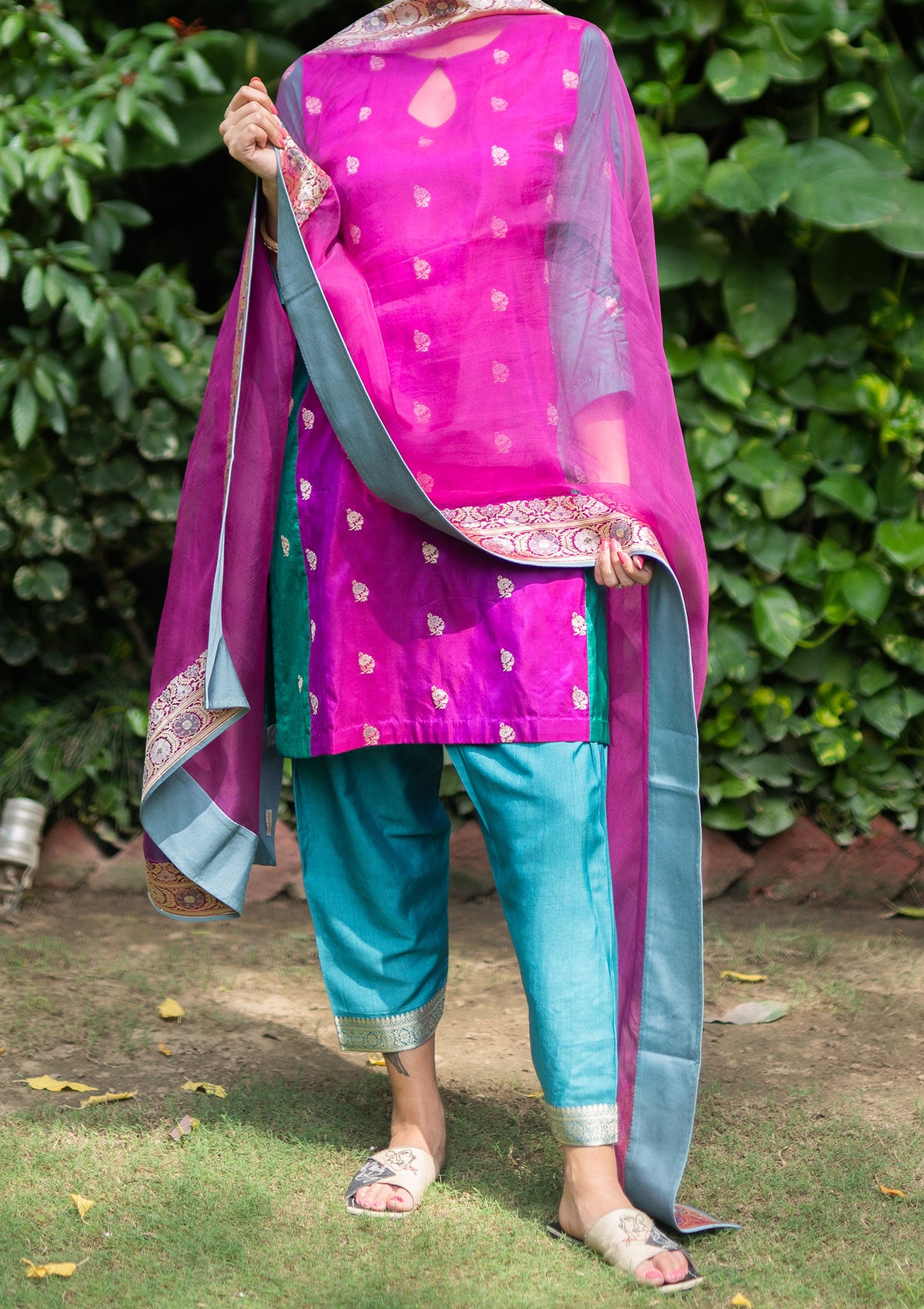 Jamuni Firoza Kurta